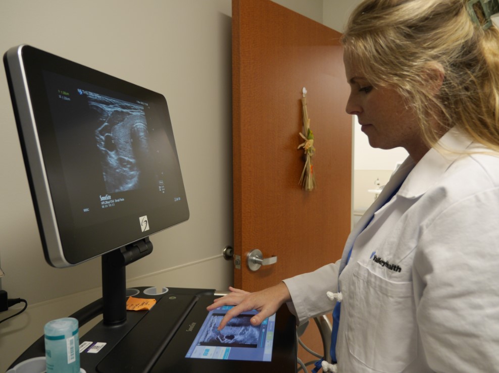 Endocrine Surgeon Encourages Patients to Consider Expert Local Care